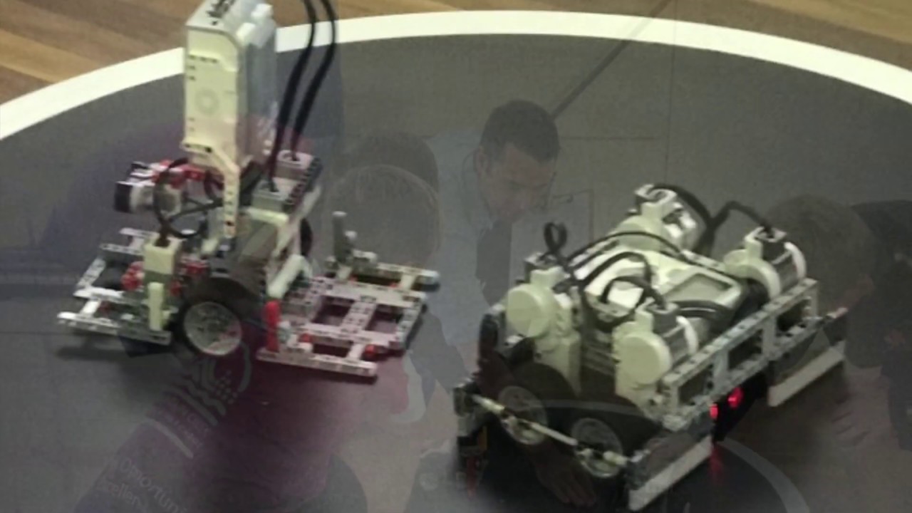 RoboCoast 2019 Sumo Competition - YouTube