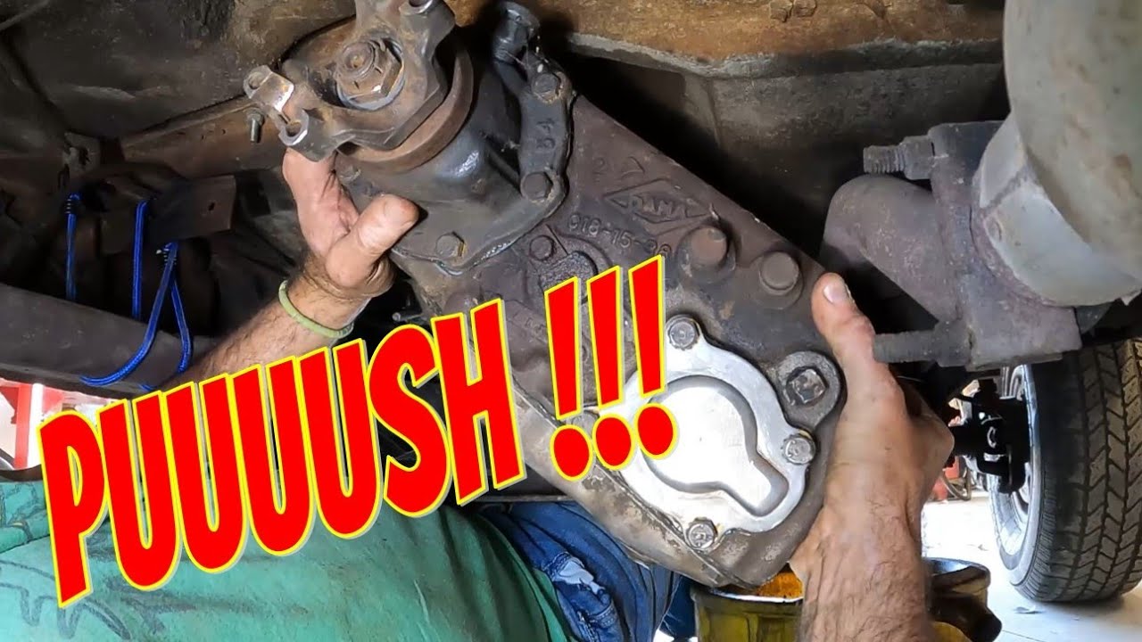Installing a transfer case into the classic K10 Blazer! Heavy things in ...
