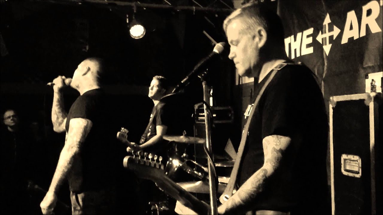 BISHOPS GREEN ~ The crow (live in Nürnberg) - YouTube