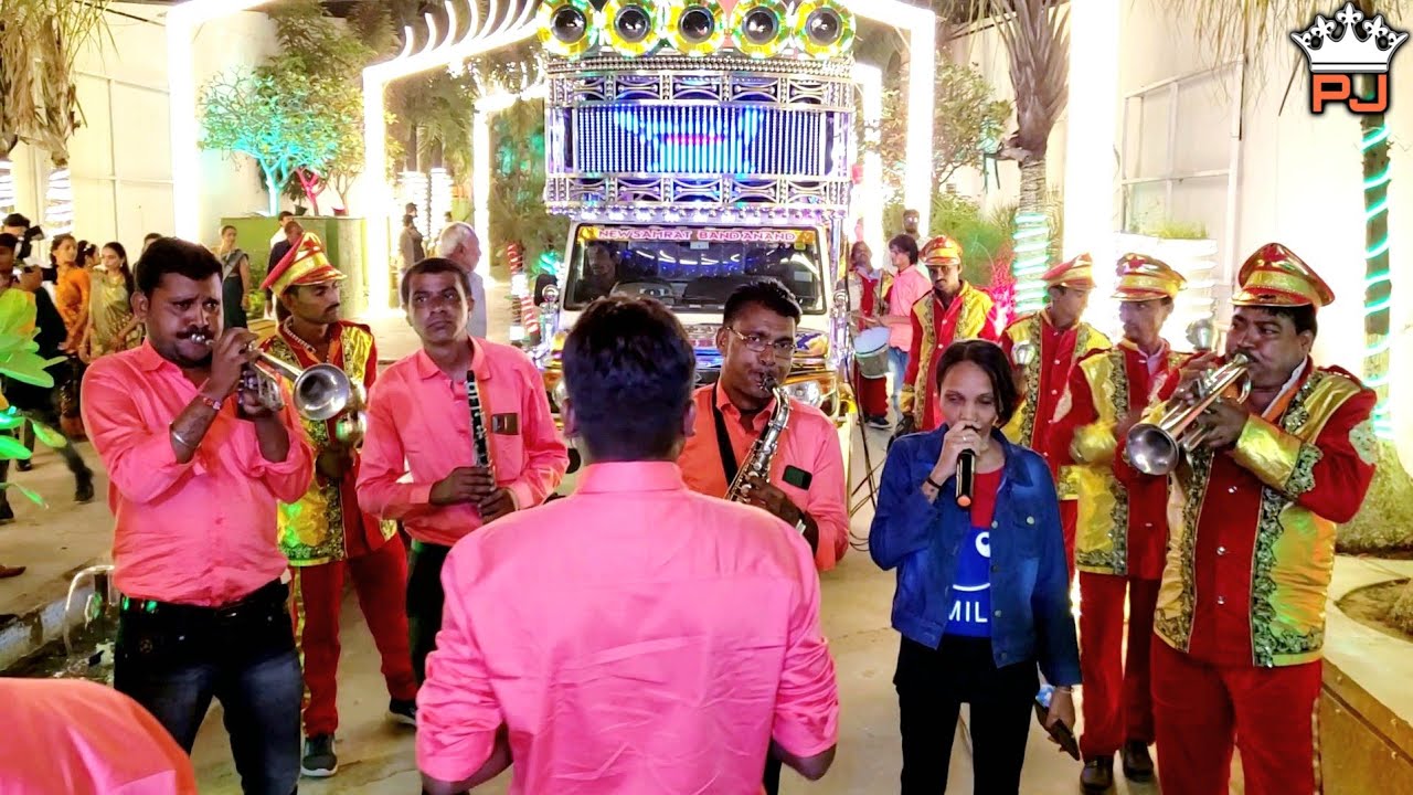 Samrat Band Anand | Rangilo Maro Dholna | PJ Bands - YouTube