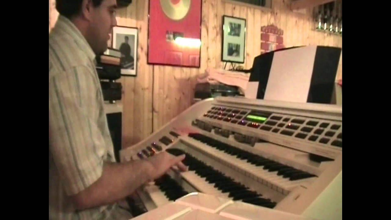 Neue Sounds in Wersi Atlantis III - YouTube