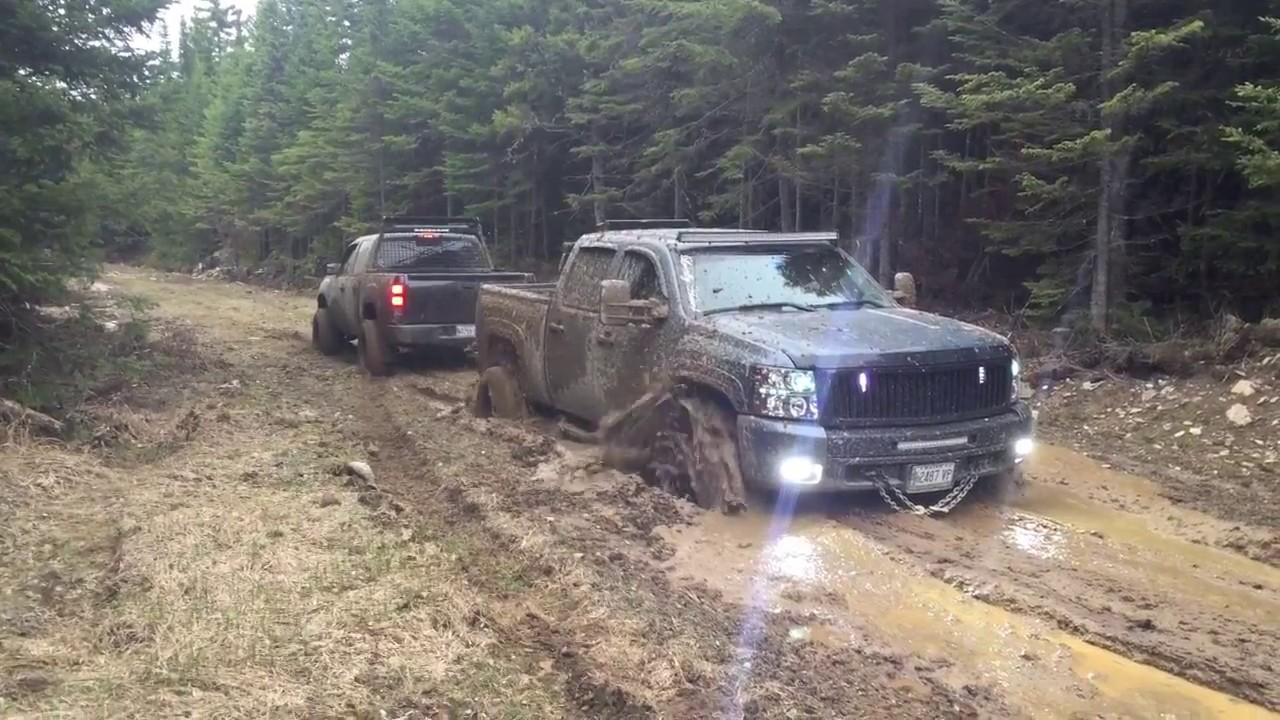 Silverado Mudding - YouTube