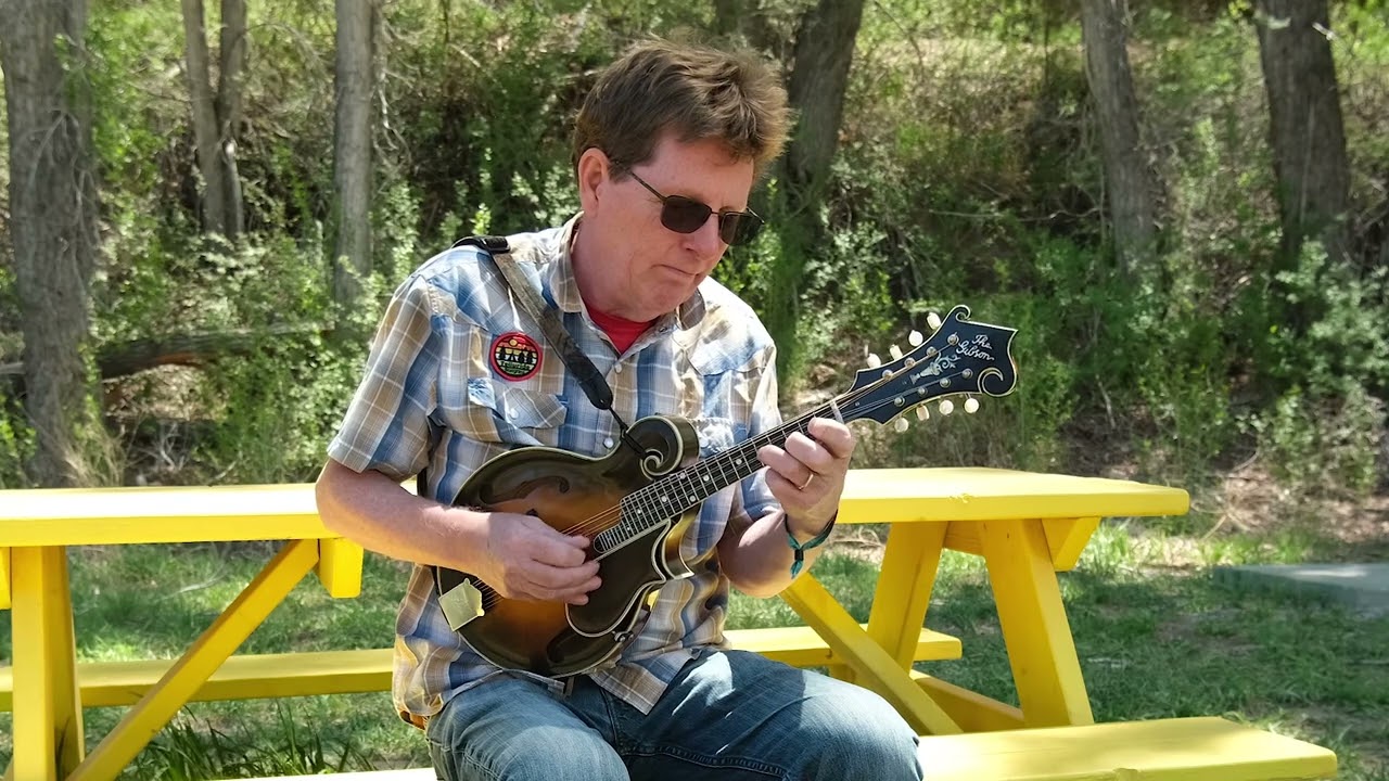 Tim O'brien playing Land's End - YouTube