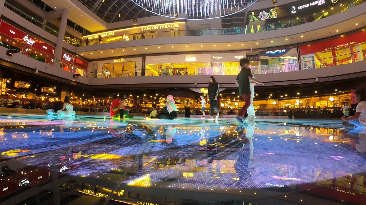 Digital Light Canvas/Marina Bay Link Mall/Singapore/1080p - YouTube