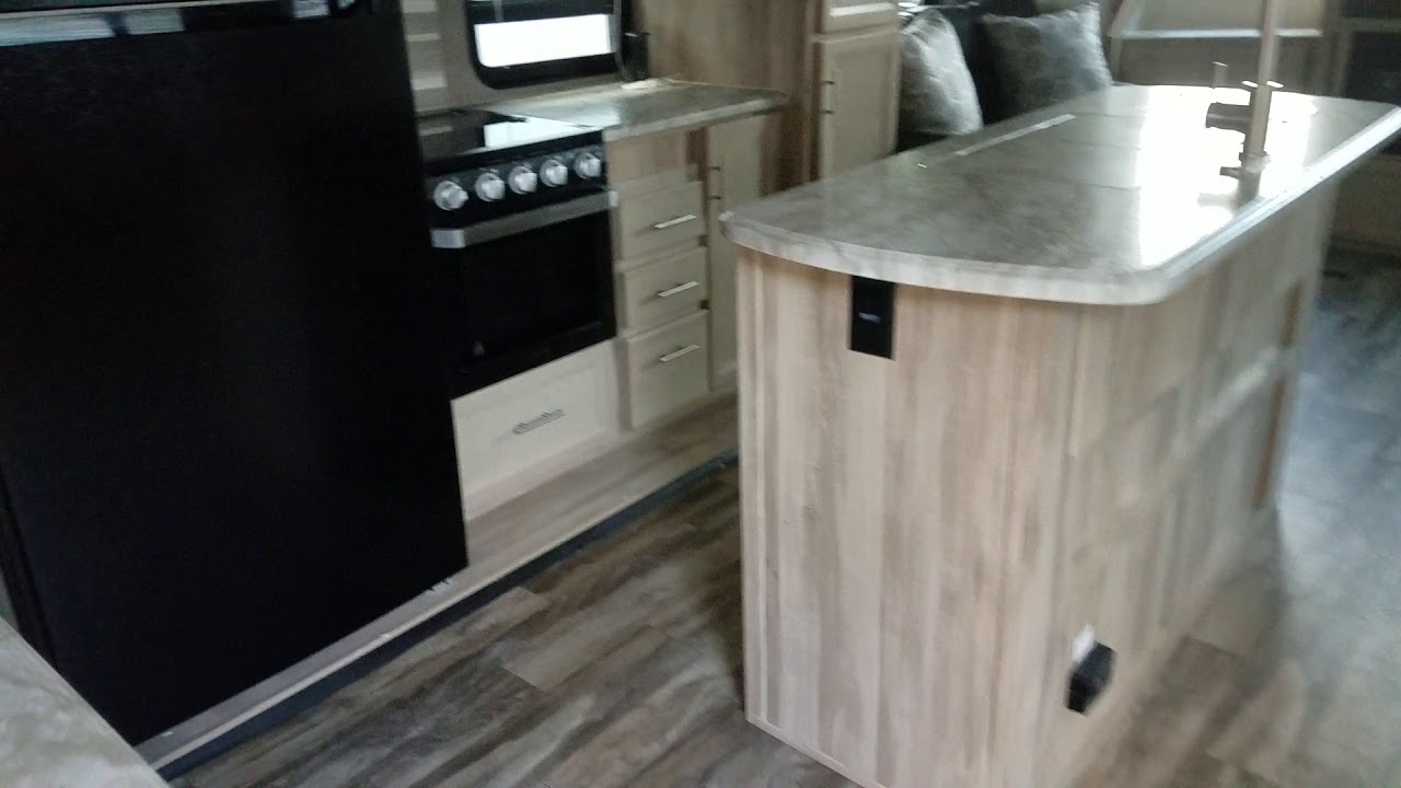 2020 Coachmen Destination 39MK - YouTube