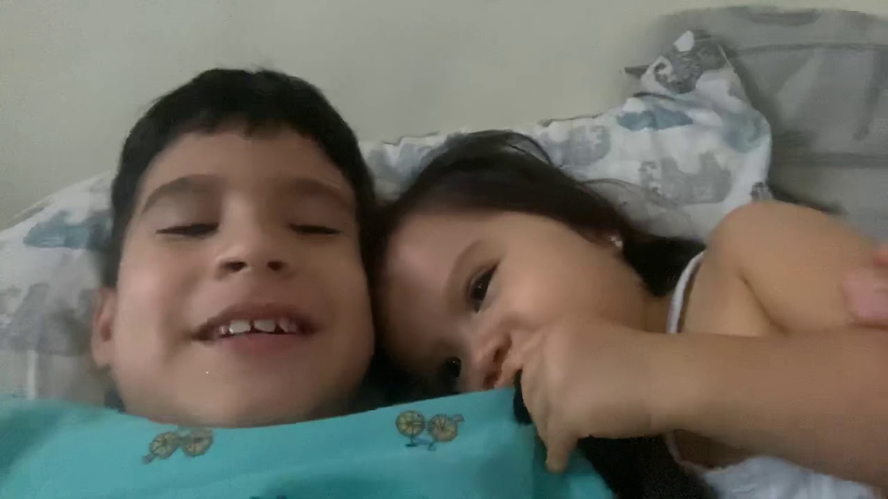 Les Presento A Mi Hermana Youtube