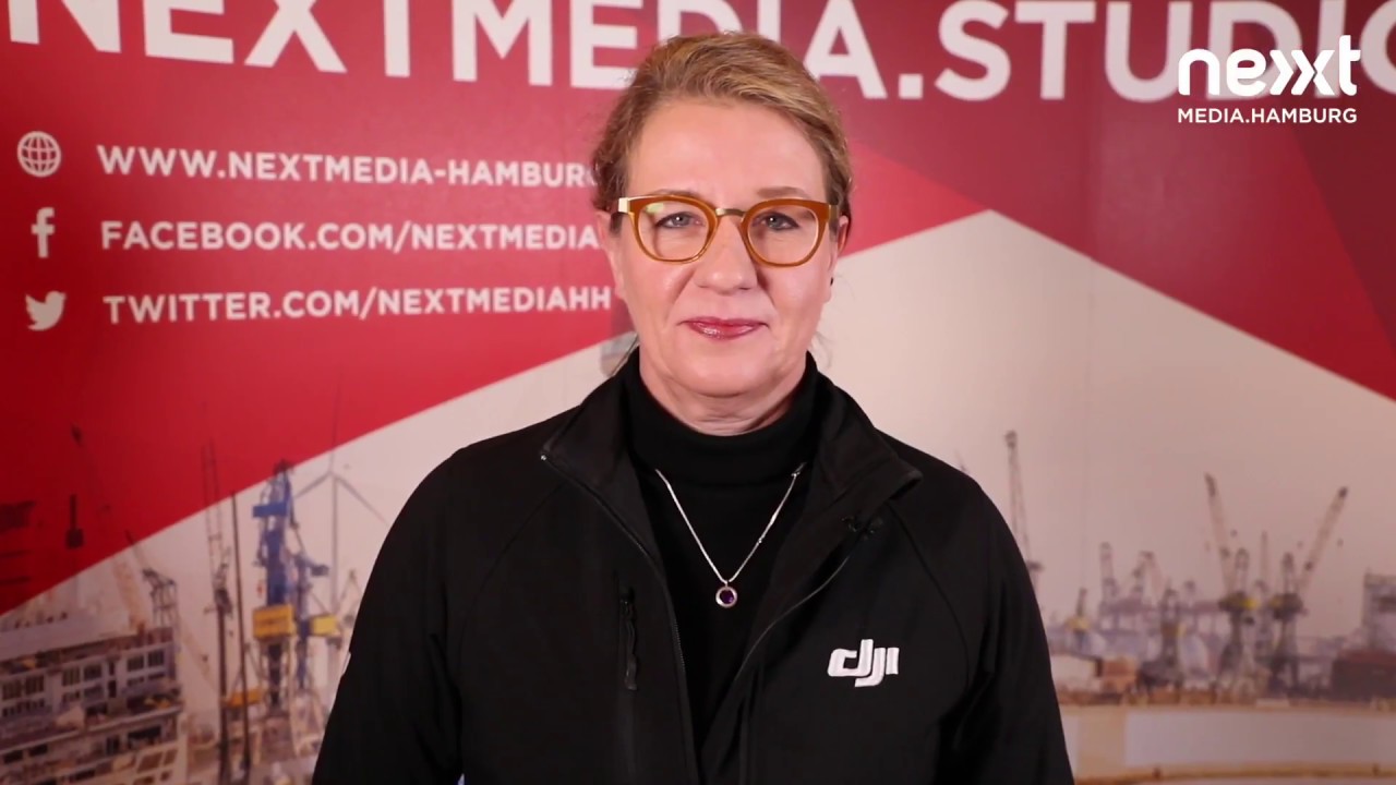 Prof. Dr. Barbara Stelzner (DJI GmbH) auf der Social Media Week 2018 ...