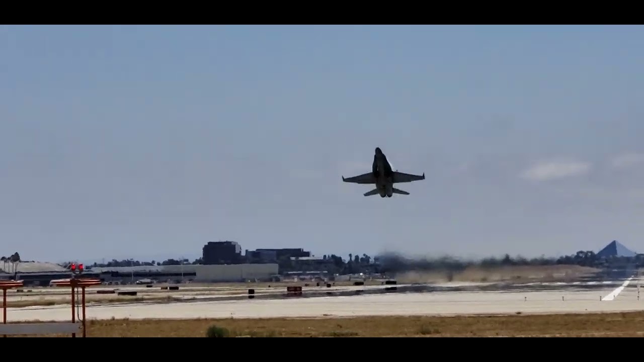 Amazing F-18 vertical takeoff River Rattlers of VFA-204 #f18 - YouTube
