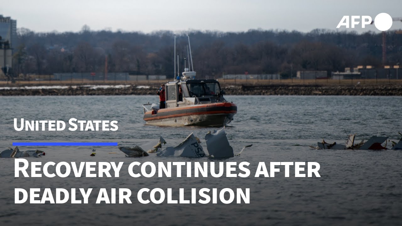 Recovery operation continues after deadly Washington air collision ...