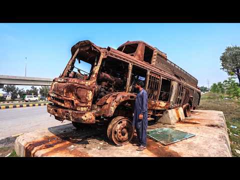 This Bus Was COMPLETELY DESTROYED in a Crash — Pakistani Mechanics Did the IMPOSSIBLE!