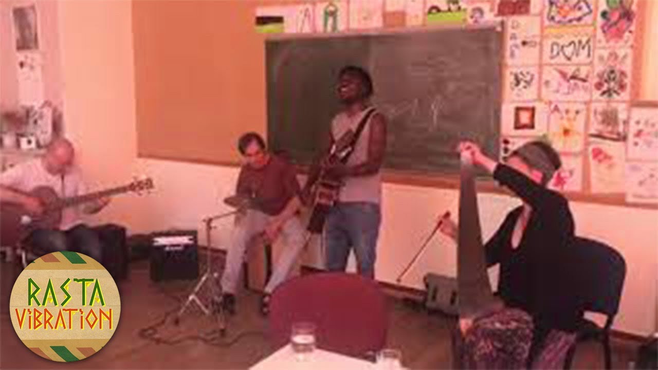 Safran band - MWA (Live 2019) - YouTube Music