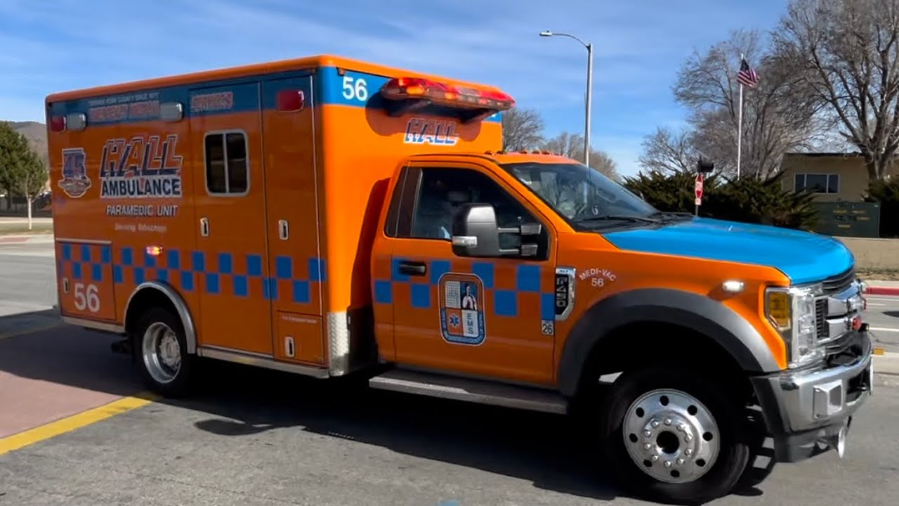 Kern County Fire Engine 12, 13, and Hall Ambulance 56 code 3 Rescue ...