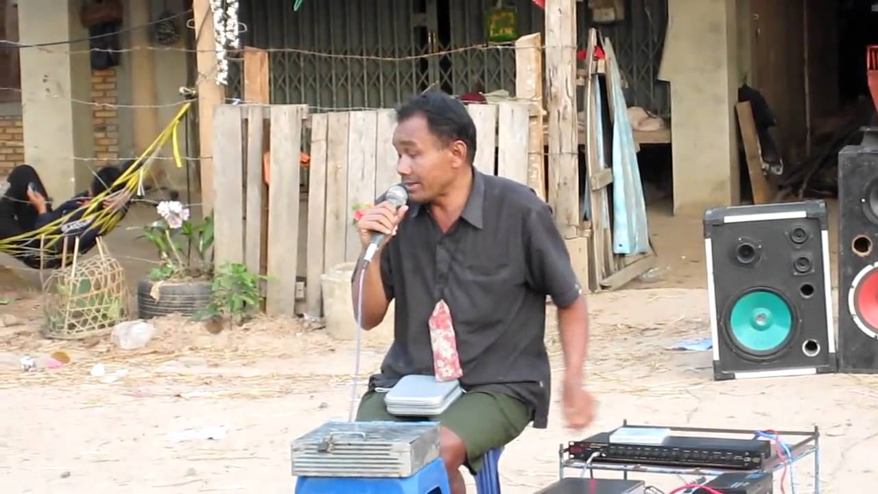 2011-01 Blind Man Sings - YouTube