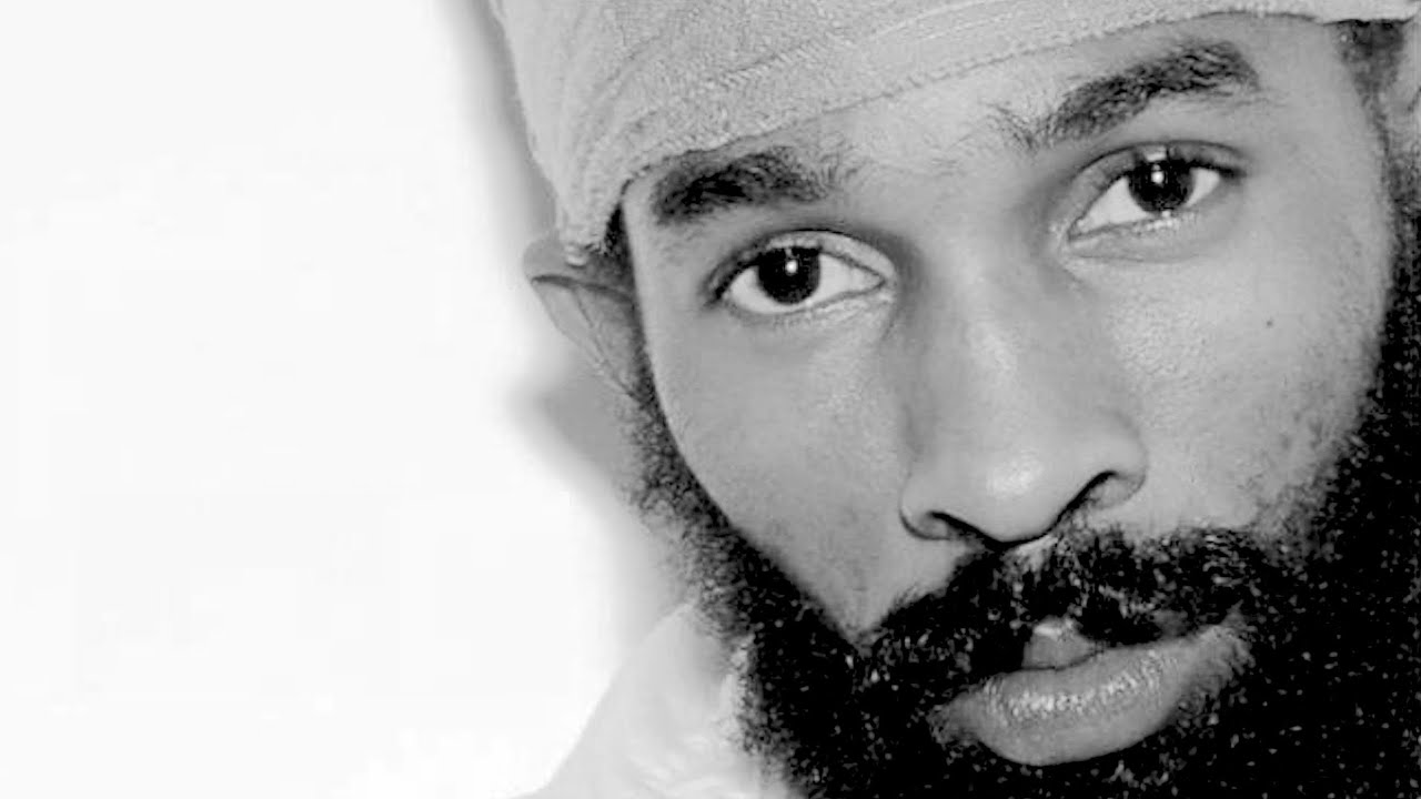 Red Square - Pum Pum (Raid Riddim) - YouTube