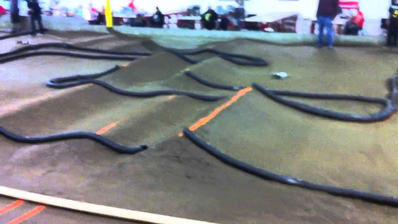First Race - B5M : Dry Track - YouTube
