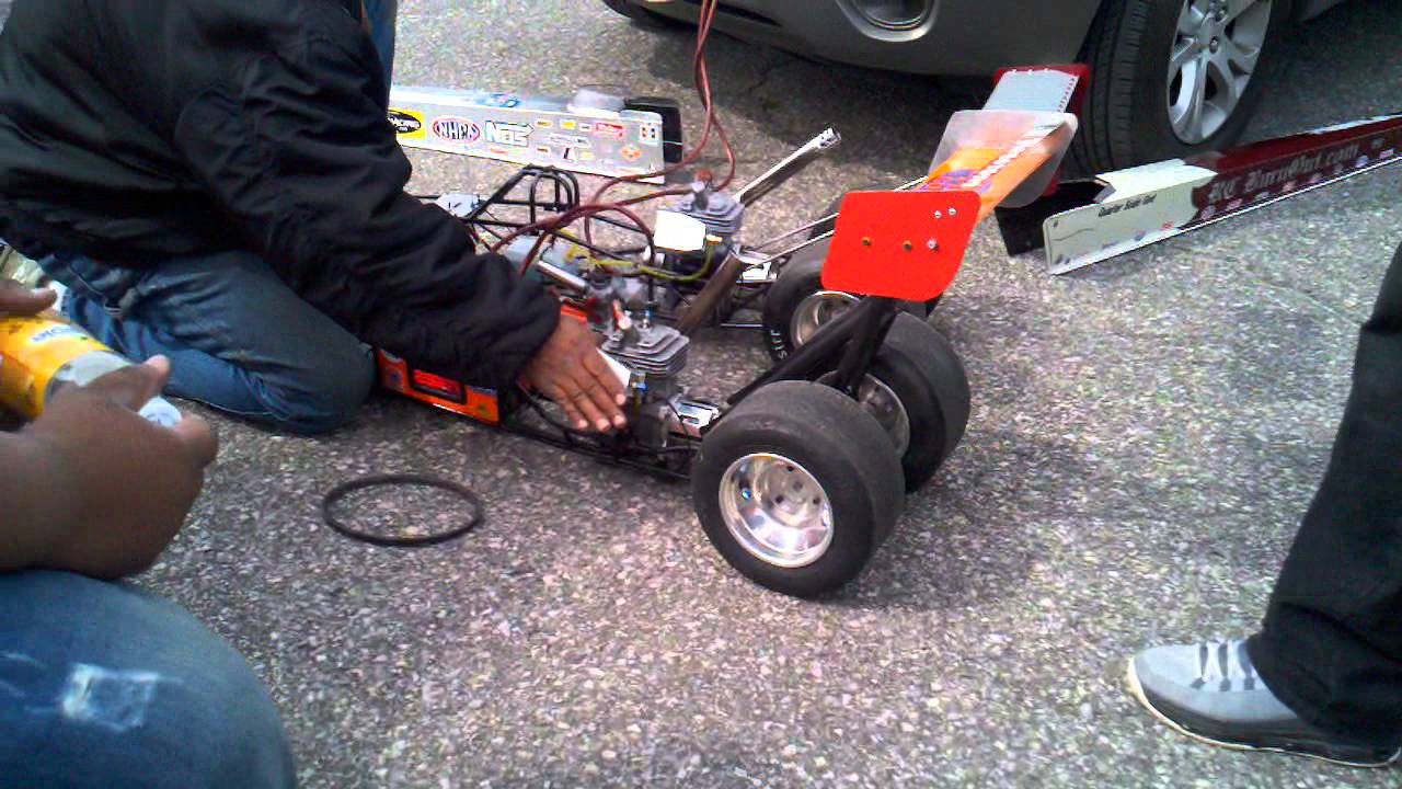 nitrostreets.com 1/4 quarter scale dragster 90cc - YouTube