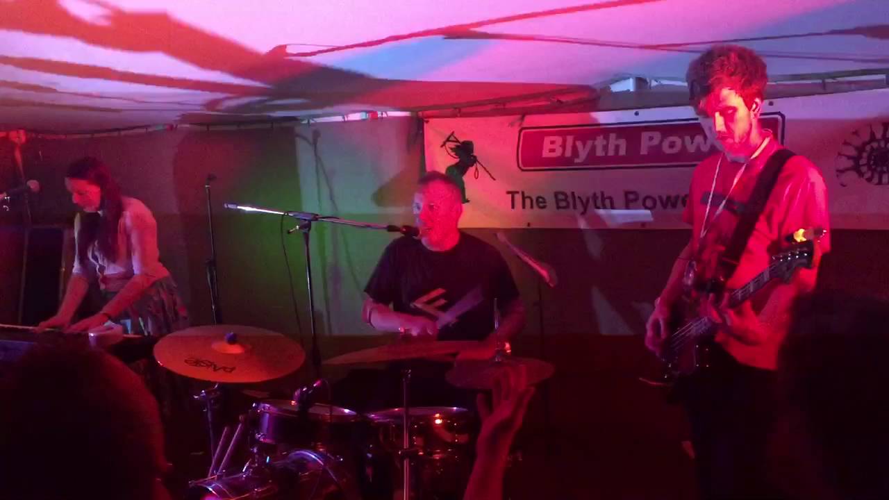 Blyth Power - The thin red line @ the Blyth Power Ashes 2016 - YouTube
