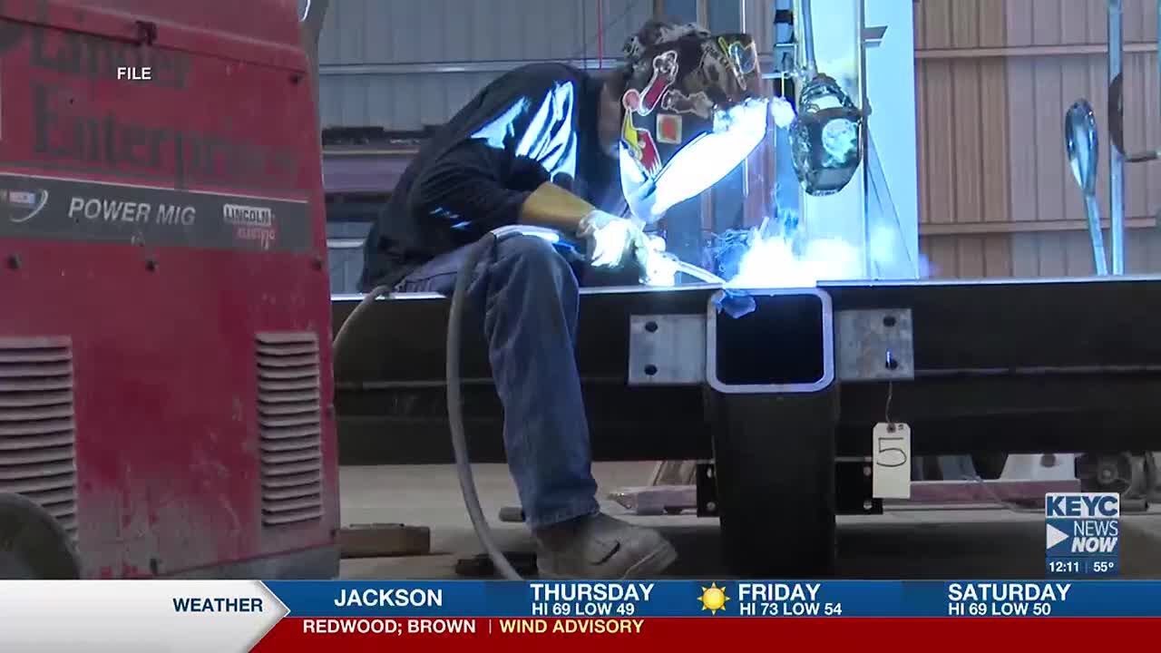 DEED: Minnesota adds 6300 jobs in September - YouTube