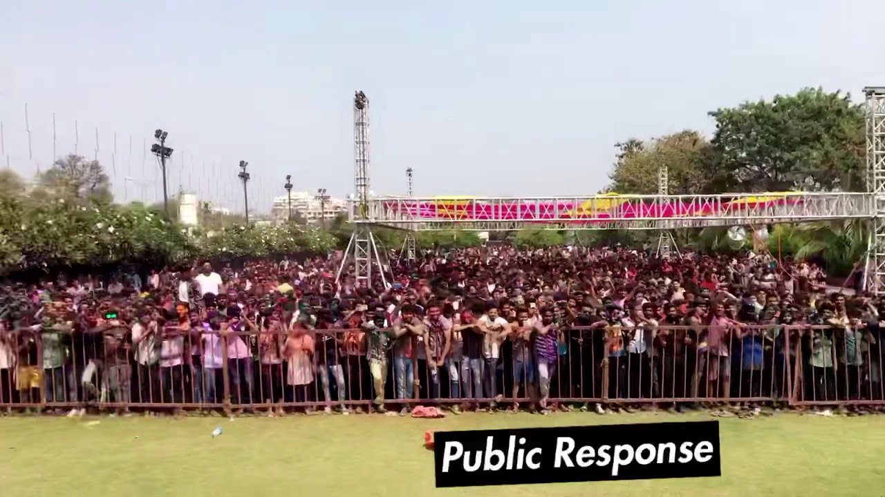 Baseer Ali (Baseer Bob) in Pune (holi event) - YouTube