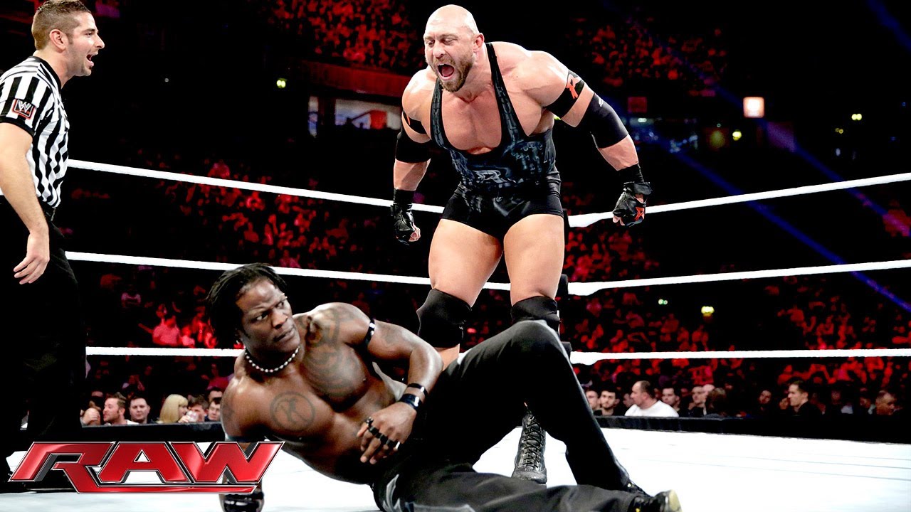 R-Truth vs. Ryback: Raw, Nov. 11, 2013 - YouTube
