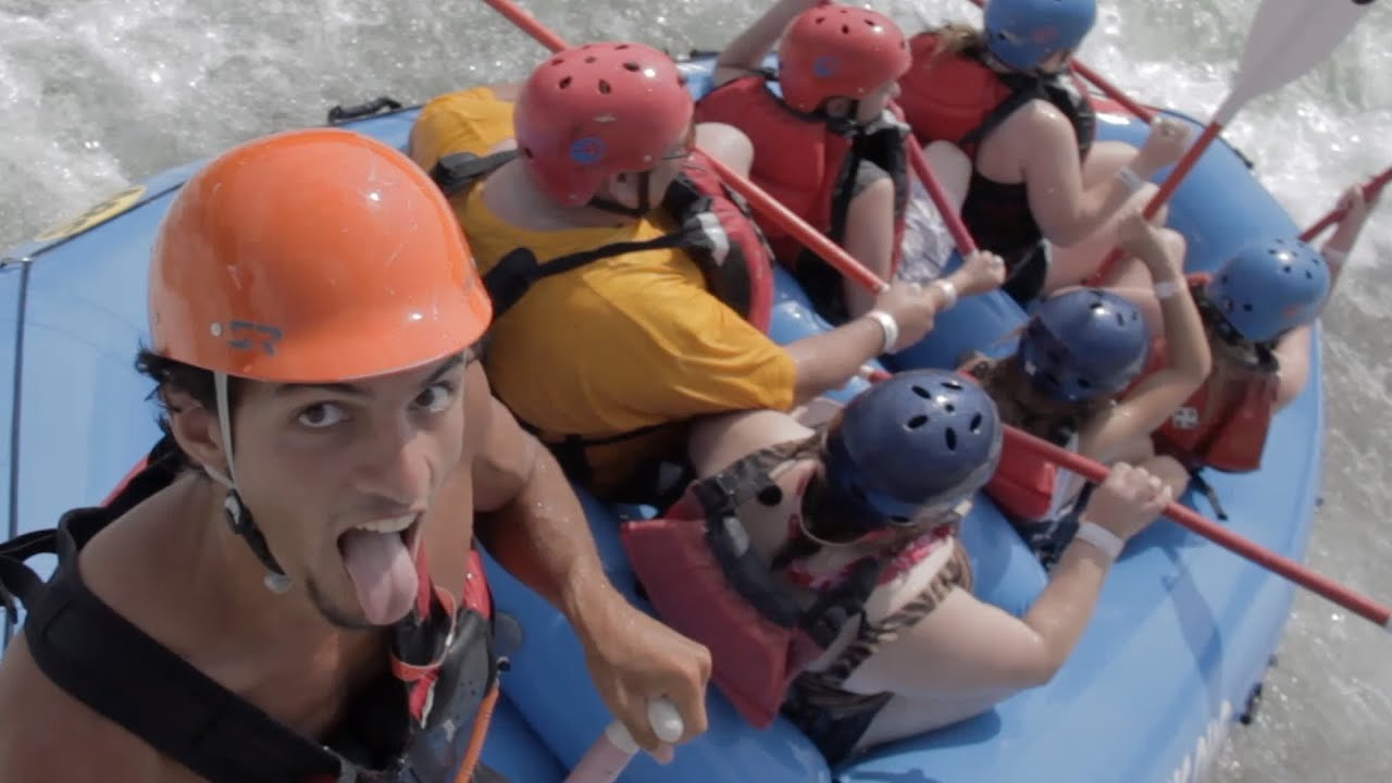 USNWC Whitewater Rafting: Bouncing Dubs - YouTube