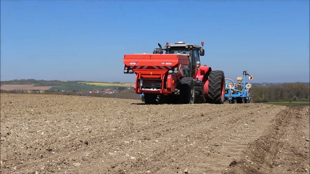 [ DJI - CANON ] Semis de maïs | Massey 7616 | Semoir Monosem 8 rangs ...