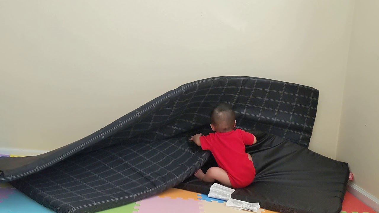 Mattress collapses on baby - YouTube