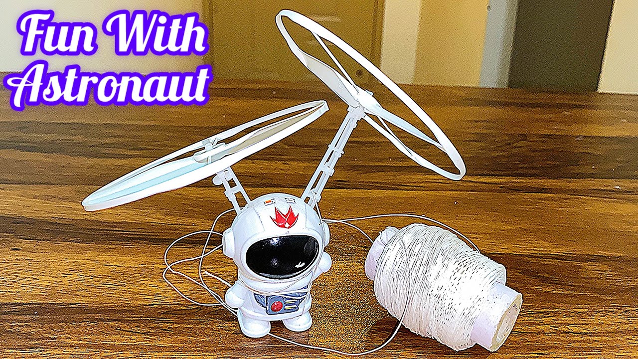 Astronaut Flying Experiment With Rope | Robot Flying Toy - YouTube