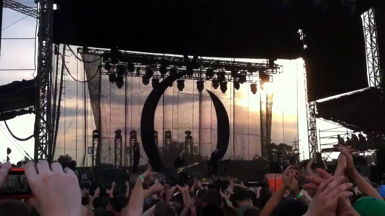 A Perfect Circle - Edgefest 2011 - YouTube