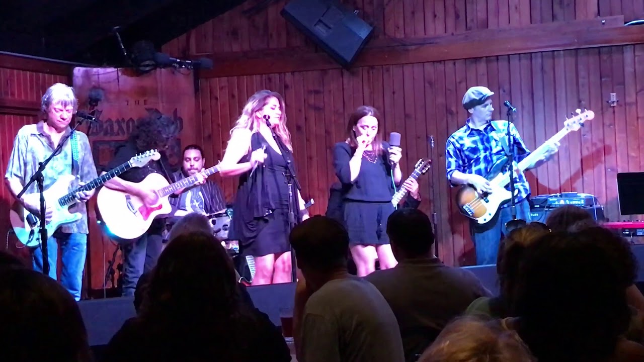 Deann Rene Saxon Pub - YouTube
