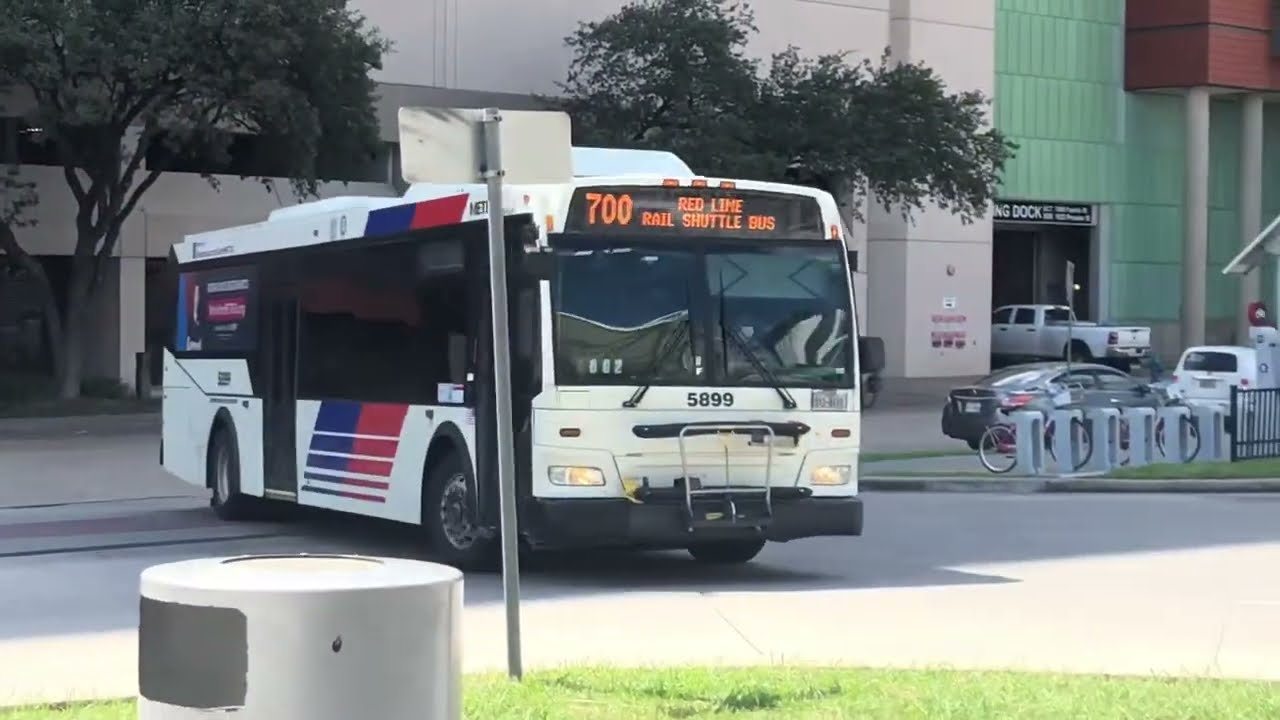 Houston METRO: Bus Action @ Texas Medical Center Transit Center - YouTube