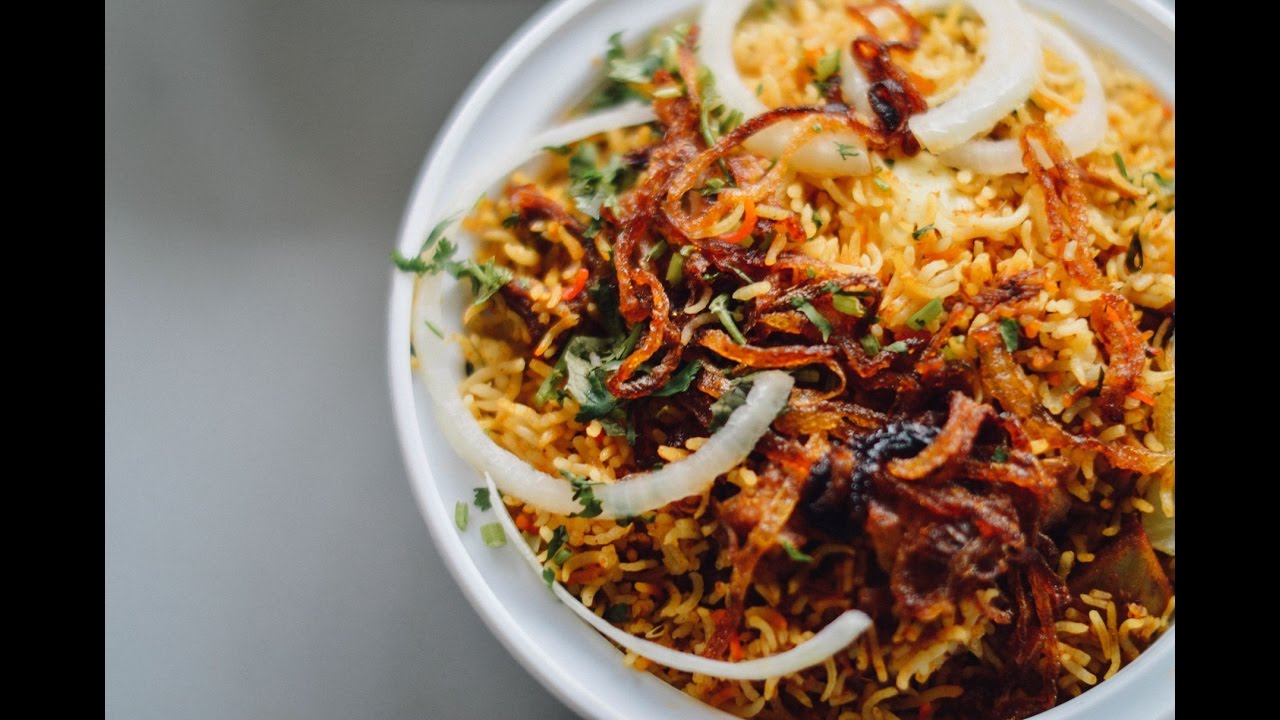Best Biryani of Mumbai - Mohammed Ali Road Mumbai under Rs. 100 - YouTube