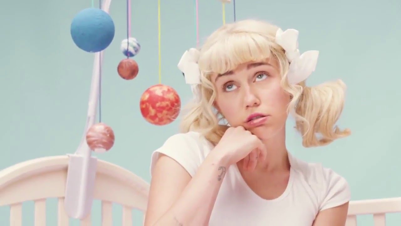 Miley Cyrus- Nightmare (Music Video) - YouTube