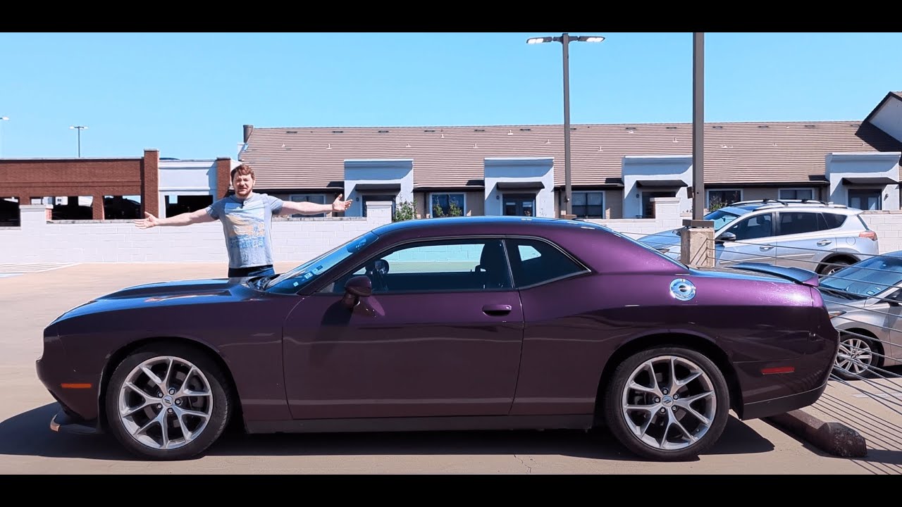 This Dodge Challenger GT is Absolute Garbage - YouTube