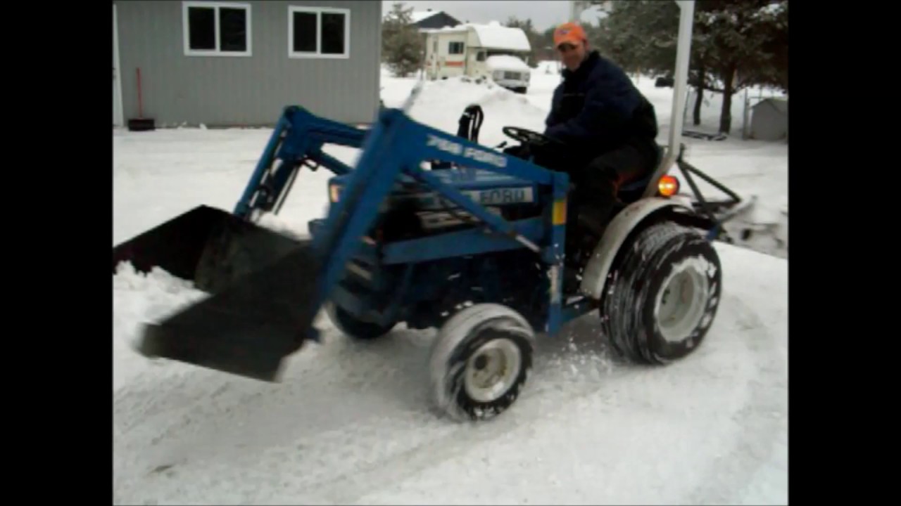 Tractor donuts - YouTube