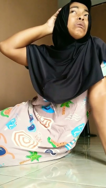 emak emak gosip😠😠🤣#funny #ngkak #comedy - YouTube