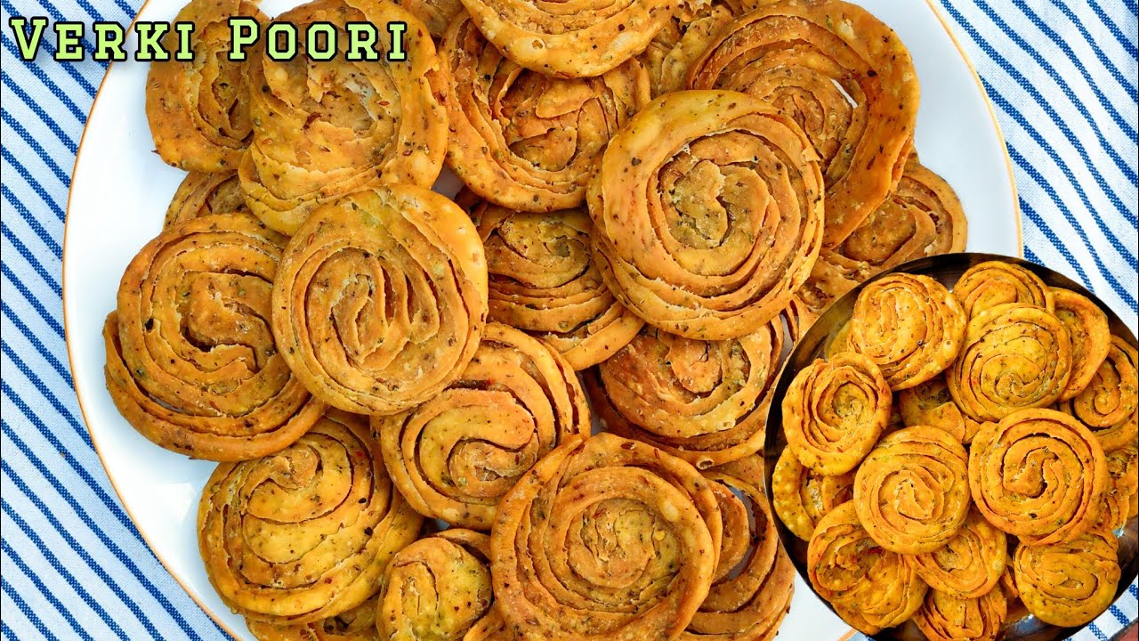 घर पे बनाएं परतदार खस्ता नमकीन | Storable Snacks Recipe | Varki PURI ...