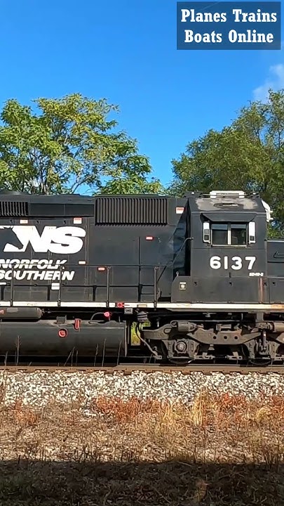 #shorts NS 6084 & NS 6137 Locomotives Mixed Freight Train #fostoria - YouTube