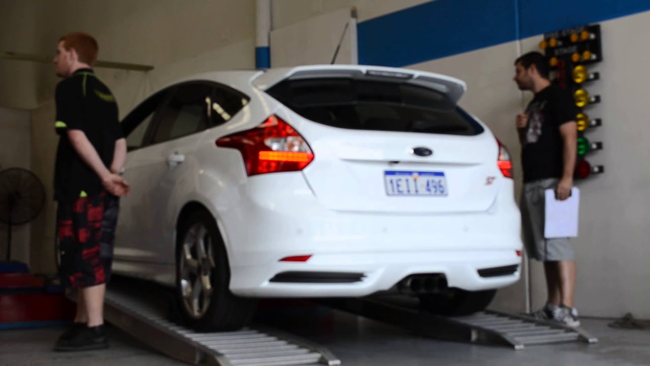 2013 Ford Focus ST250 Dyno Run - YouTube