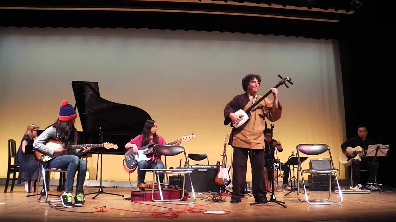 Shamisen Weeps. Kubo and the Two Strings Live Music 2016 - YouTube