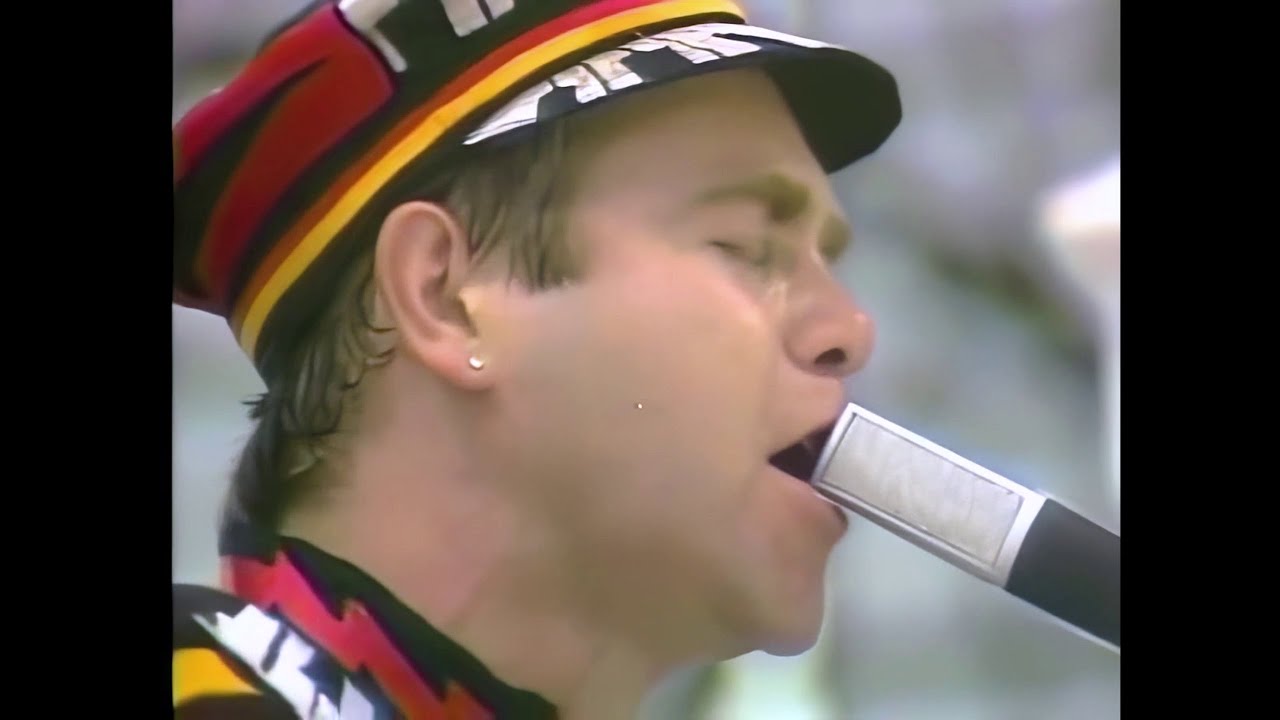Elton John - Imagine - Live (1980) (HD) - YouTube