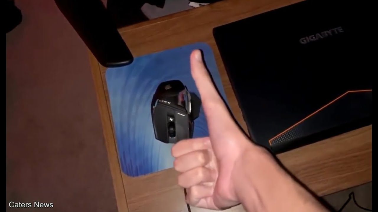 Worlds Longest Thumb - YouTube