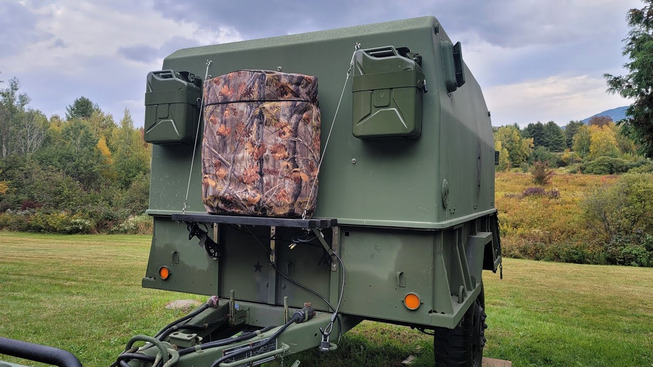 Military Trailer Project: Polish-made jerry cans and mount - high ...