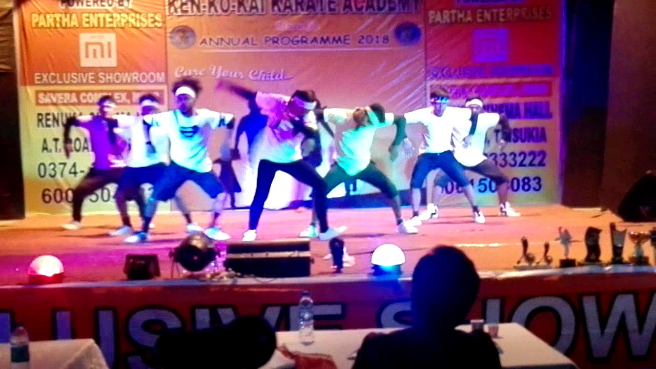 group Dance flying Kings crew Tinsukia (Assam) - YouTube