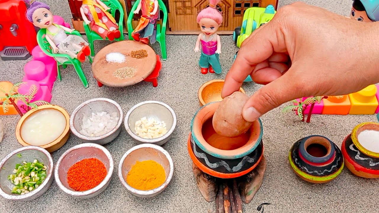Miniature Aloo Puri Recipe | Tiny Crispy & Fluffy Puri With Aloo Masala ...