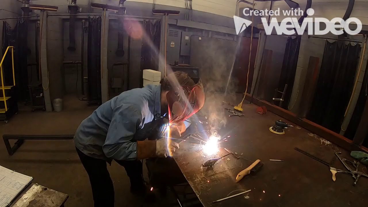 7018 1/8" Horizontal Fillet Weld - YouTube
