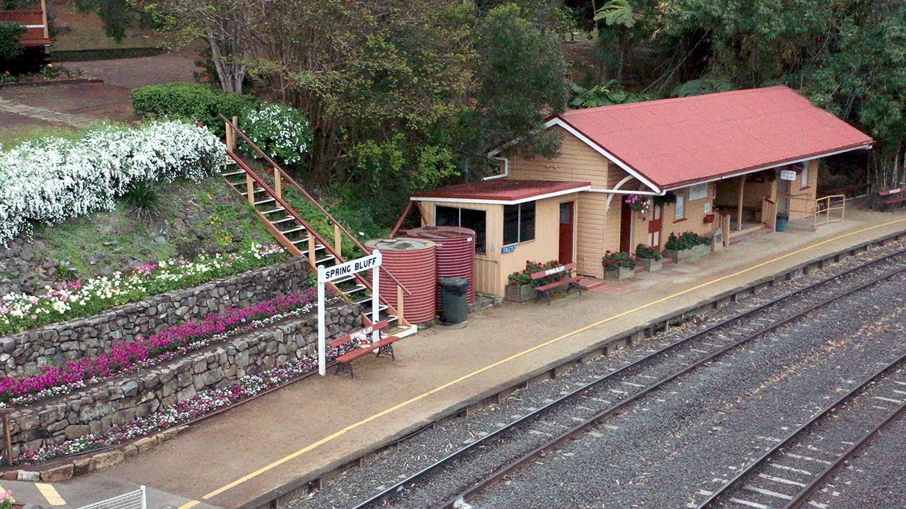 Spring Bluff Railway Station | Toowoomba Carnival of Flowers 2020 - YouTube