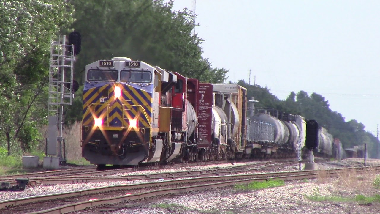 Approach Shot of Citirail CREX 1510 leading CN Freight Train - YouTube