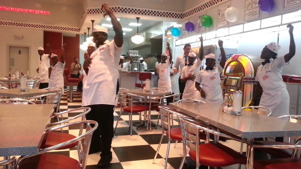 Johnny Rockets Lagos Dance.3gp - YouTube