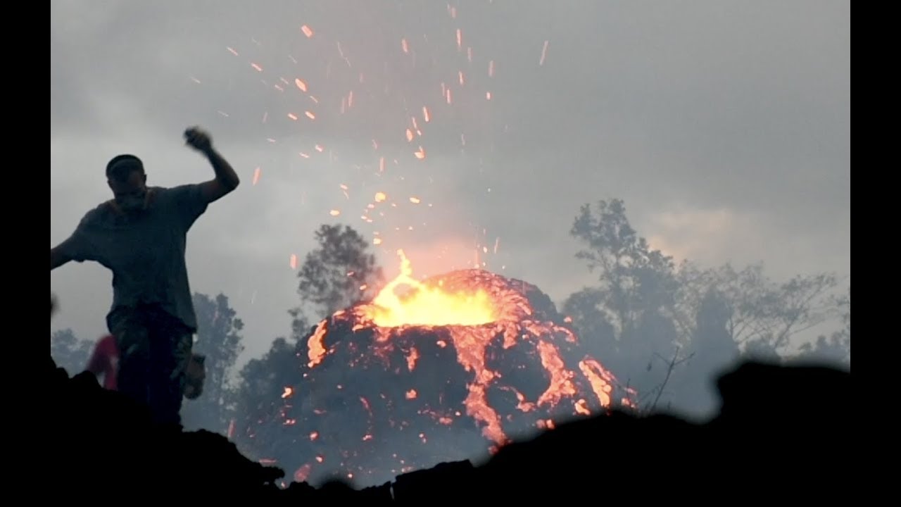 Stunning Eruptions and Quakes in Puna, Hawaii - YouTube
